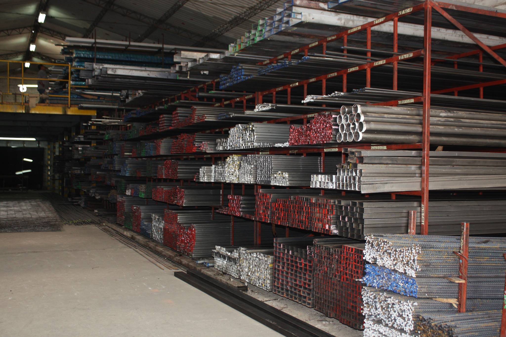 Los Fierros – Comsuite