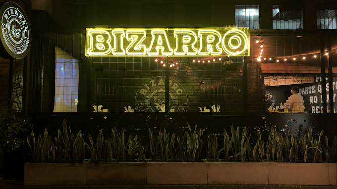 Bizarro restaurante – Comsuite